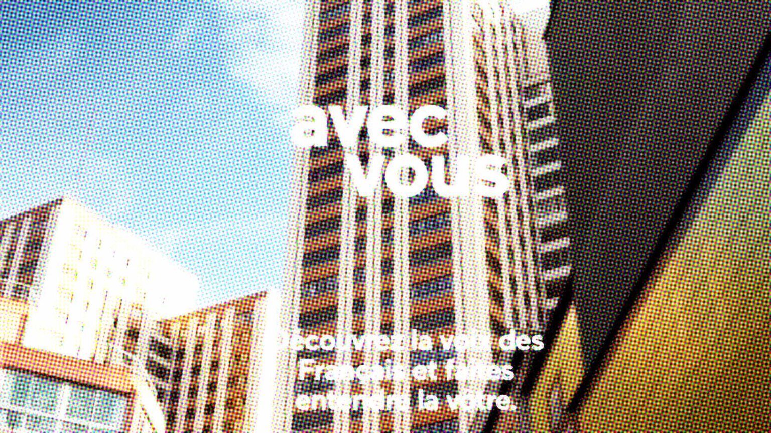 “Avec vous” : le slogan de campagne d’Emmanuel Macron propulsé par LREM ...