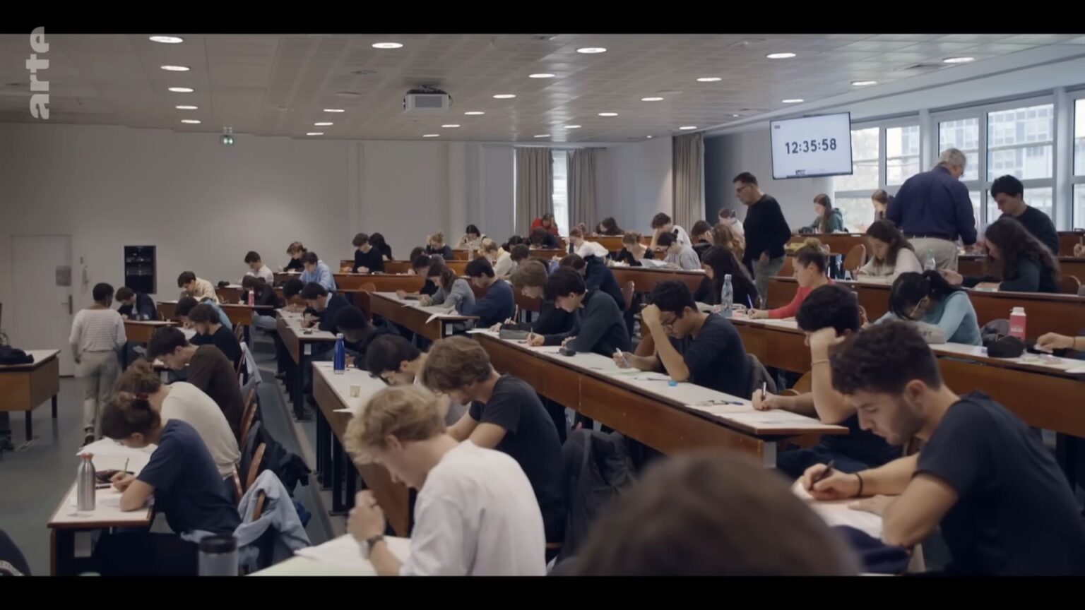 « HEC, admis sans les codes » : les grandes écoles de commerce ne sont ...